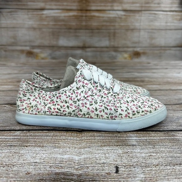 Mossimo Supply Co. | Shoes | Mossimo Supply Floral Shoes Women Size 65 ...